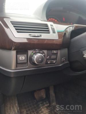 Melns BMW 730 2007 Liepāja, ar dzinēja tilpumu 3.00 L un nobraukumu 389 tūkst. km par 3955 €, foto 8 vietnē AUTOMOTO.COM.LV