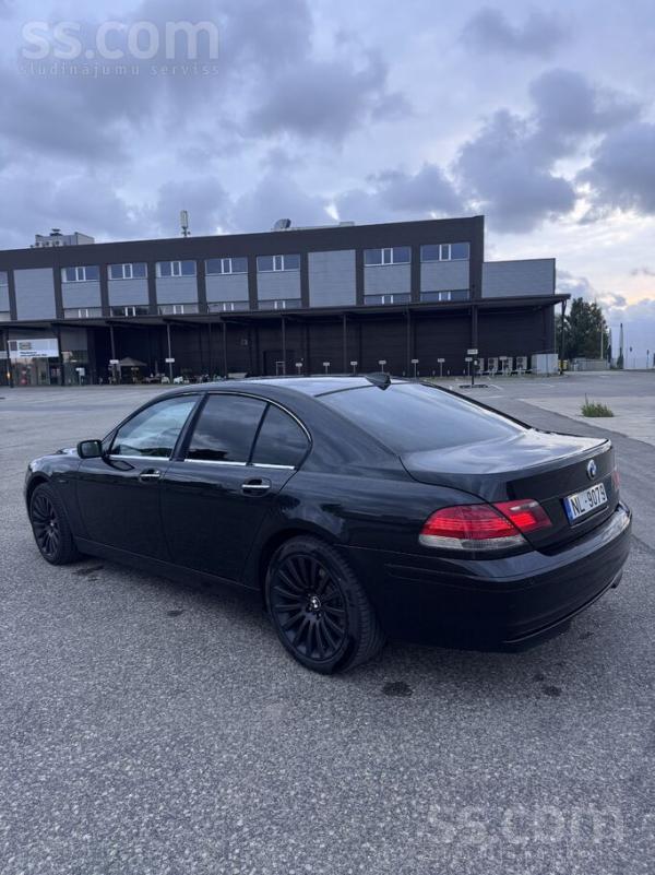 Melns BMW 730 2007 Liepāja, ar dzinēja tilpumu 3.00 L un nobraukumu 393 tūkst. km par 6000 €, foto 3 vietnē AUTOMOTO.COM.LV