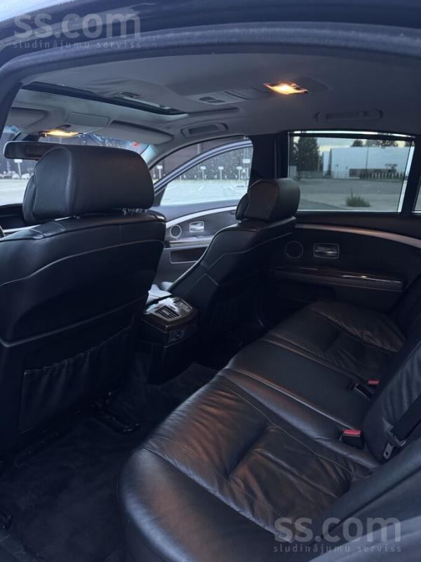 Melns BMW 730 2007 Liepāja, ar dzinēja tilpumu 3.00 L un nobraukumu 393 tūkst. km par 6000 €, foto 7 vietnē AUTOMOTO.COM.LV