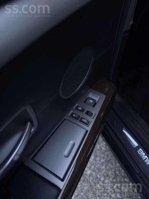 Melns BMW 730 2007 Liepāja, ar dzinēja tilpumu 3.00 L un nobraukumu 393 tūkst. km par 6000 €, foto 8 vietnē AUTOMOTO.COM.LV