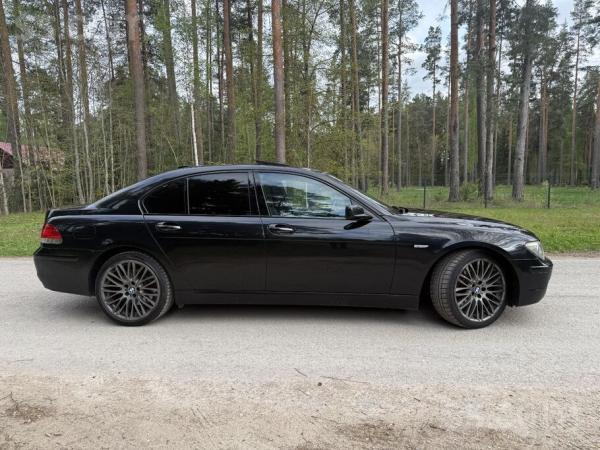 Black BMW 730 2007 in Rezekne, with an engine capacity of 3.00 L and mileage of 263 thousand km for 4500 €, photo 2 on AUTOMOTO.COM.LV