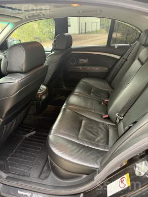 Black BMW 730 2007 in Rezekne, with an engine capacity of 3.00 L and mileage of 263 thousand km for 4500 €, photo 8 on AUTOMOTO.COM.LV