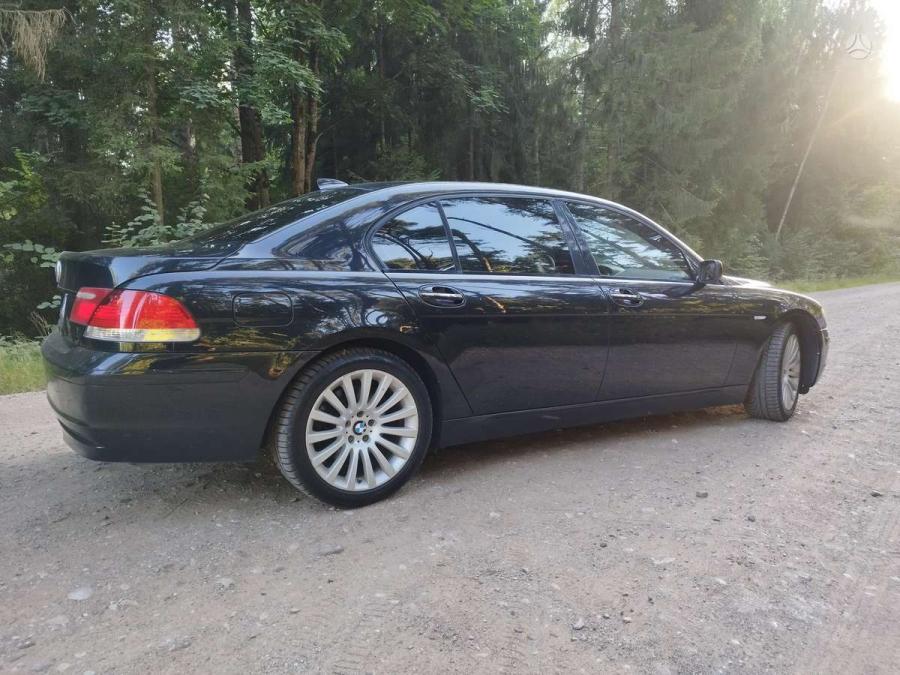 Melns BMW 730 2007 Kauņa, ar dzinēja tilpumu 2.99 L un nobraukumu 320 tūkst. km par 4400 €, foto 6 vietnē AUTOMOTO.COM.LV
