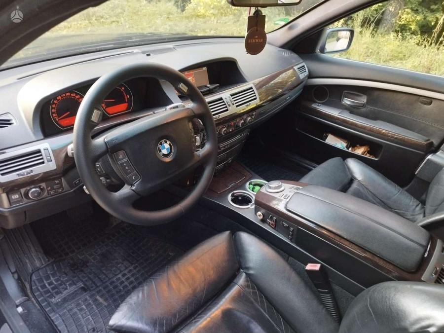 Melns BMW 730 2007 Kauņa, ar dzinēja tilpumu 2.99 L un nobraukumu 320 tūkst. km par 4400 €, foto 10 vietnē AUTOMOTO.COM.LV