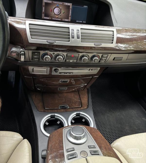 Melns BMW 730 2007 Alīta, ar dzinēja tilpumu 3.00 L un nobraukumu 317 tūkst. km par 5200 €, foto 7 vietnē AUTOMOTO.COM.LV