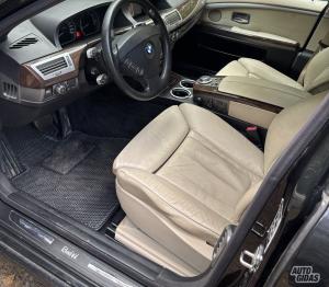 Black BMW 730 2007 in Alytus, with an engine capacity of 3.00 L and mileage of 317 thousand km for 5200 €, photo 8 on AUTOMOTO.COM.LV