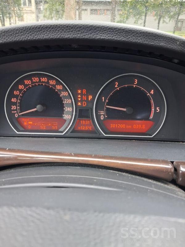 Melns BMW 730 2007 Preiļi, ar dzinēja tilpumu 3.00 L un nobraukumu 301 tūkst. km par 4000 €, foto 4 vietnē AUTOMOTO.COM.LV