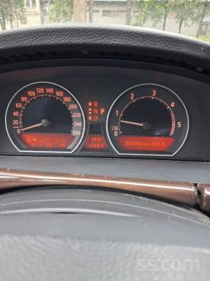 Черный БМВ 730 2007 в Прейли, объемом двигателя 3.00 л и пробегом 301 тыс. км за 4000 €, фото 4 на AUTOMOTO.COM.LV