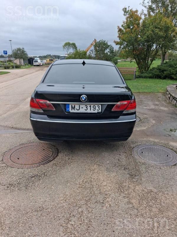 Melns BMW 730 2007 Preiļi, ar dzinēja tilpumu 3.00 L un nobraukumu 301 tūkst. km par 4000 €, foto 5 vietnē AUTOMOTO.COM.LV