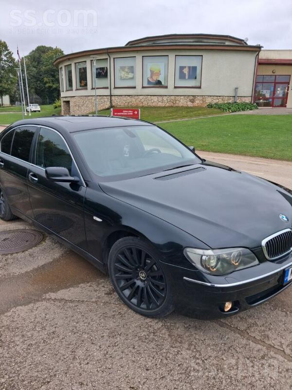 Melns BMW 730 2007 Preiļi, ar dzinēja tilpumu 3.00 L un nobraukumu 301 tūkst. km par 4000 €, foto 6 vietnē AUTOMOTO.COM.LV
