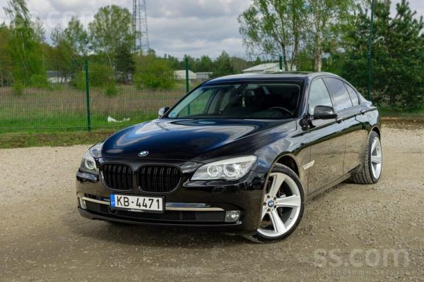Black BMW 730 2008 in Riga, with an engine capacity of 3.00 L and mileage of 0 thousand km for 11590 €, photo 1 on AUTOMOTO.COM.LV
