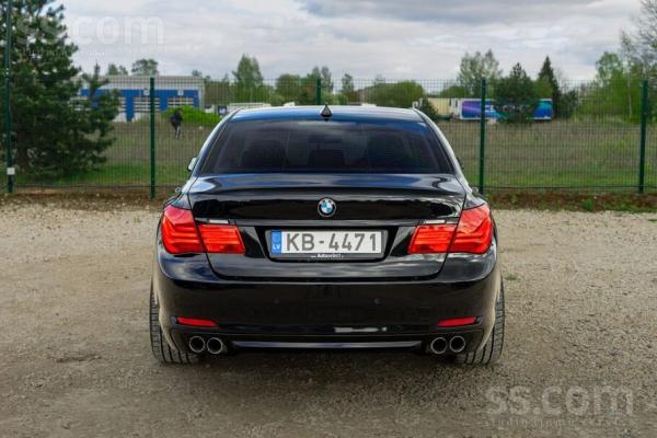 Black BMW 730 2008 in Riga, with an engine capacity of 3.00 L and mileage of 0 thousand km for 11590 €, photo 5 on AUTOMOTO.COM.LV