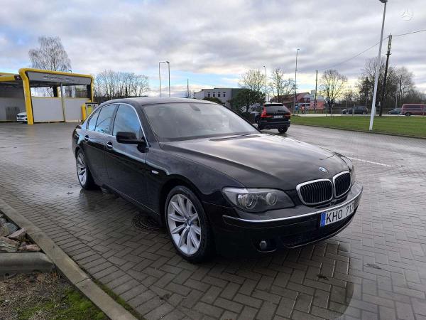 Black BMW 730 2008 in Taurage, with an engine capacity of 2.99 L and mileage of 336 thousand km for 4200 €, photo 3 on AUTOMOTO.COM.LV