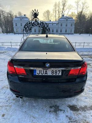 Melns BMW 730 2008 Šakiai, ar dzinēja tilpumu 3.00 L un nobraukumu 294 tūkst. km par 8500 €, foto 6 vietnē AUTOMOTO.COM.LV