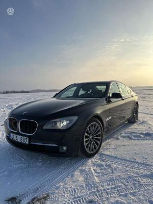 Melns BMW 730 2008 Šakiai, ar dzinēja tilpumu 3.00 L un nobraukumu 294 tūkst. km par 8500 €, foto 24 vietnē AUTOMOTO.COM.LV