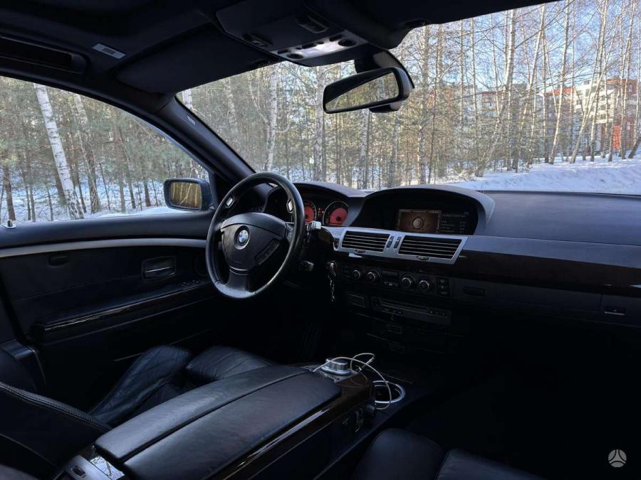 Black BMW 730 2008 in Vilnius, with an engine capacity of 2.99 L and mileage of 355 thousand km for 4900 €, photo 20 on AUTOMOTO.COM.LV