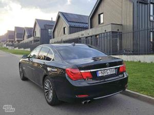 Black BMW 730 2008 in Vilnius, with an engine capacity of 3.00 L and mileage of 400 thousand km for 8300 €, photo 6 on AUTOMOTO.COM.LV