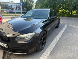 Black BMW 730 2008 in Liepaja, with an engine capacity of 3.00 L and mileage of 400 thousand km for 8900 €, photo  on AUTOMOTO.COM.LV