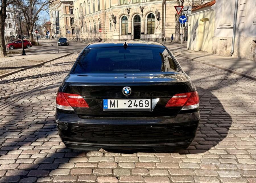Melns BMW 730 2008 Rīga, ar dzinēja tilpumu 3.00 L un nobraukumu 317 tūkst. km par 6900 €, foto 7 vietnē AUTOMOTO.COM.LV