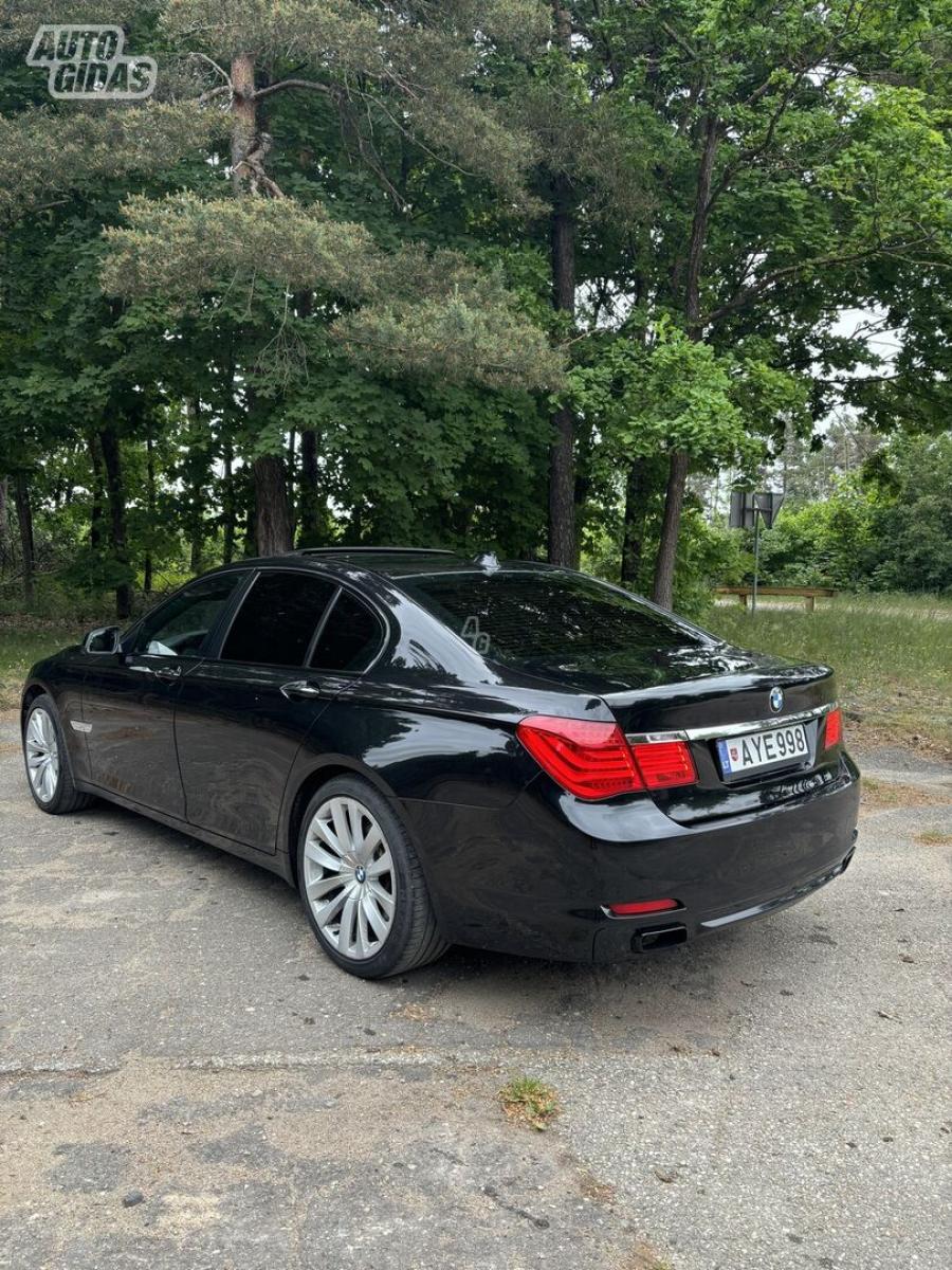 Melns BMW 730 2008 Jonava, ar dzinēja tilpumu 3.00 L un nobraukumu 336 tūkst. km par 7500 €, foto 5 vietnē AUTOMOTO.COM.LV