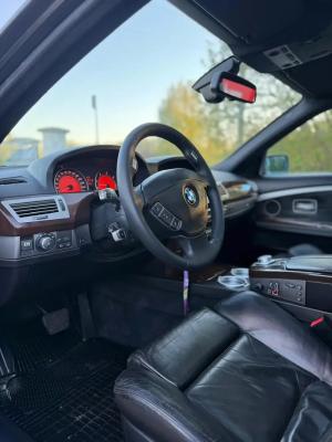 Black BMW 730 2008 in Riga, with an engine capacity of 3.00 L and mileage of 377 thousand km for 6000 €, photo 11 on AUTOMOTO.COM.LV
