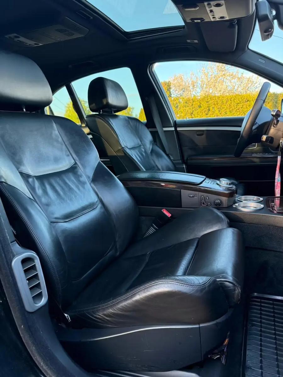 Black BMW 730 2008 in Riga, with an engine capacity of 3.00 L and mileage of 377 thousand km for 6000 €, photo 18 on AUTOMOTO.COM.LV