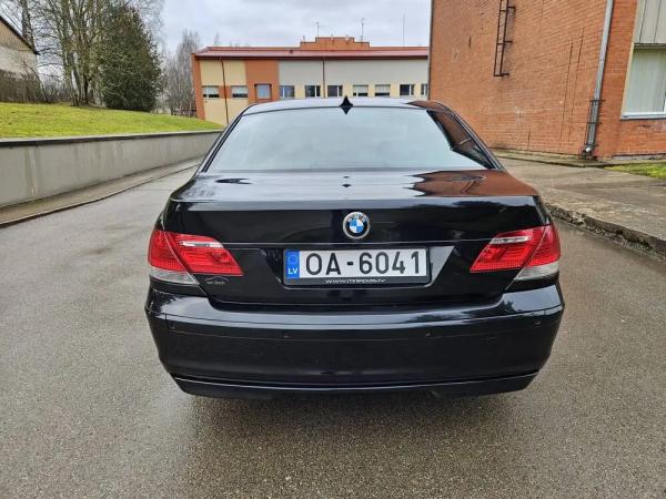 Black BMW 730 2008 in Jekabpils, with an engine capacity of 3.00 L and mileage of 339 thousand km for 5490 €, photo 8 on AUTOMOTO.COM.LV