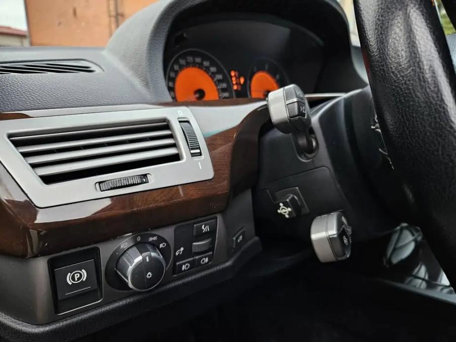 Черный БМВ 730 2008 в Екабпилс, объемом двигателя 3.00 л и пробегом 339 тыс. км за 5490 €, фото 14 на AUTOMOTO.COM.LV