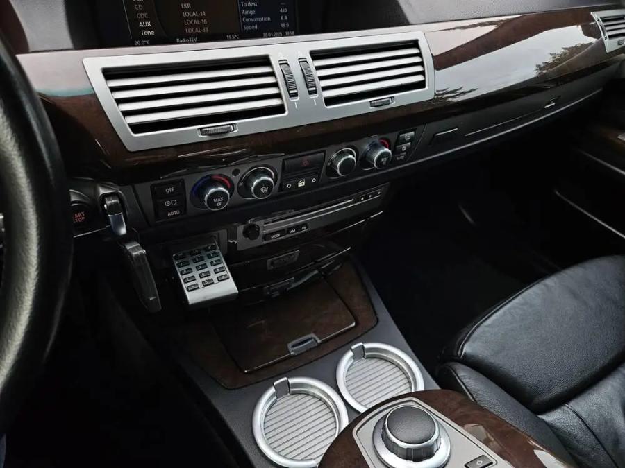 Черный БМВ 730 2008 в Екабпилс, объемом двигателя 3.00 л и пробегом 339 тыс. км за 5490 €, фото 29 на AUTOMOTO.COM.LV