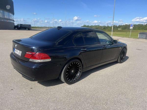 Black BMW 730 2008 in Kedainiai, with an engine capacity of 2.99 L and mileage of 286 thousand km for 6100 €, photo 7 on AUTOMOTO.COM.LV