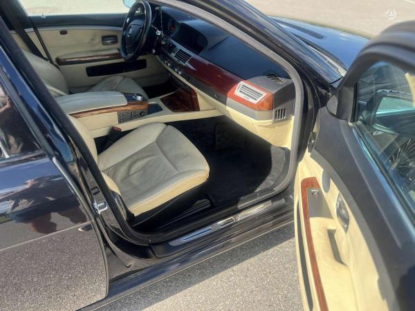 Black BMW 730 2008 in Kedainiai, with an engine capacity of 2.99 L and mileage of 286 thousand km for 6100 €, photo 8 on AUTOMOTO.COM.LV