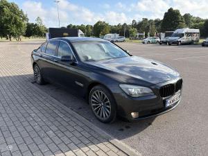 Black BMW 730 2008 in Klaipeda, with an engine capacity of 2.99 L and mileage of 399 thousand km for 6800 €, photo 3 on AUTOMOTO.COM.LV