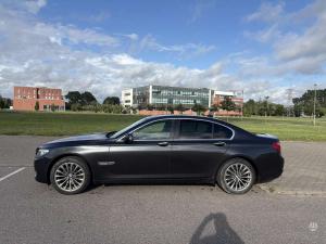 Black BMW 730 2008 in Klaipeda, with an engine capacity of 2.99 L and mileage of 399 thousand km for 6800 €, photo 5 on AUTOMOTO.COM.LV