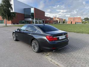 Black BMW 730 2008 in Klaipeda, with an engine capacity of 2.99 L and mileage of 399 thousand km for 6800 €, photo 6 on AUTOMOTO.COM.LV
