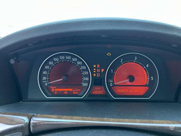 Black BMW 730 2008 in Ukmerge, with an engine capacity of 3.00 L and mileage of 269 thousand km for 5999 €, photo 9 on AUTOMOTO.COM.LV