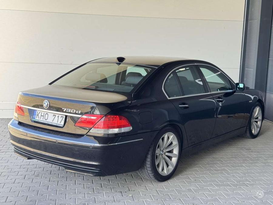 Black BMW 730 2008 in Vilnius, with an engine capacity of 2.99 L and mileage of 349 thousand km for 5400 €, photo 7 on AUTOMOTO.COM.LV