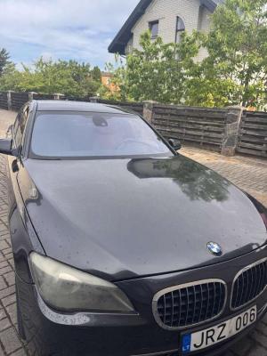 Melns BMW 730 2008 Mažeikiai, ar dzinēja tilpumu 2.99 L un nobraukumu 330 tūkst. km par 7000 €, foto  vietnē AUTOMOTO.COM.LV