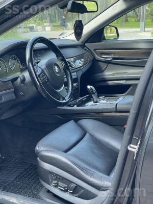 Melns BMW 730 2009 Rēzekne, ar dzinēja tilpumu 3.00 L un nobraukumu 390 tūkst. km par 10500 €, foto 5 vietnē AUTOMOTO.COM.LV