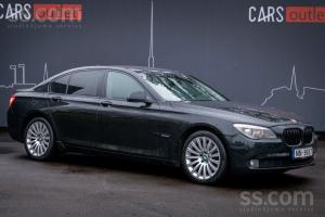 Black BMW 730 2009 in Riga, with an engine capacity of 3.00 L and mileage of 341 thousand km for 9990 €, photo 3 on AUTOMOTO.COM.LV