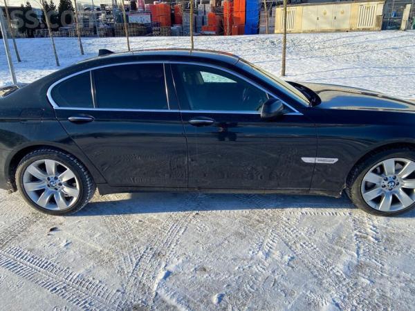 Melns BMW 730 2009 Jēkabpils, ar dzinēja tilpumu 3.00 L un nobraukumu 303 tūkst. km par 7200 €, foto 4 vietnē AUTOMOTO.COM.LV