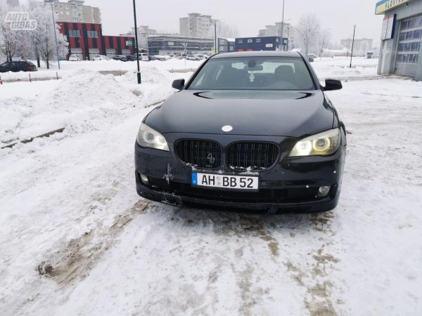 Black BMW 730 2009 in Kaunas, with an engine capacity of 3.00 L and mileage of 253 thousand km for 9500 €, photo 3 on AUTOMOTO.COM.LV