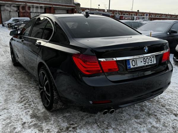 Melns BMW 730 2009 Daugavpils, ar dzinēja tilpumu 3.00 L un nobraukumu 0 tūkst. km par 9500 €, foto 4 vietnē AUTOMOTO.COM.LV