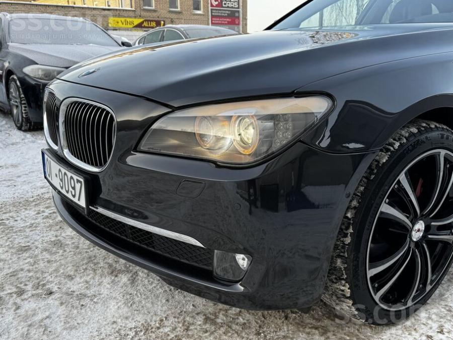 Melns BMW 730 2009 Daugavpils, ar dzinēja tilpumu 3.00 L un nobraukumu 0 tūkst. km par 9500 €, foto 7 vietnē AUTOMOTO.COM.LV