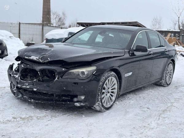 Melns BMW 730 2009 Utena, ar dzinēja tilpumu 2.99 L un nobraukumu 241 tūkst. km par 5499 €, foto 1 vietnē AUTOMOTO.COM.LV