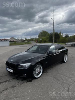 Black BMW 730 2009 in Daugavpils, with an engine capacity of 3.00 L and mileage of 230 thousand km for 11700 €, photo 14 on AUTOMOTO.COM.LV