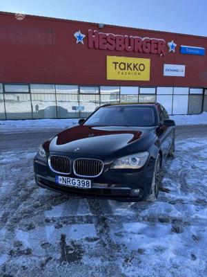 Black BMW 730 2009 in Vilnius, with an engine capacity of 2.99 L and mileage of 400 thousand km for 7850 €, photo 2 on AUTOMOTO.COM.LV