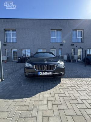 Melns BMW 730 2009 Klaipėda, ar dzinēja tilpumu 3.00 L un nobraukumu 351 tūkst. km par 10000 €, foto 2 vietnē AUTOMOTO.COM.LV