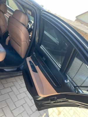 Melns BMW 730 2009 Tauragė, ar dzinēja tilpumu 3.00 L un nobraukumu 330 tūkst. km par 8000 €, foto 12 vietnē AUTOMOTO.COM.LV