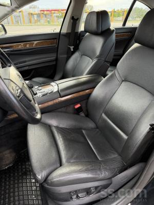 Melns BMW 730 2009 Liepāja, ar dzinēja tilpumu 3.00 L un nobraukumu 243 tūkst. km par 9450 €, foto 7 vietnē AUTOMOTO.COM.LV