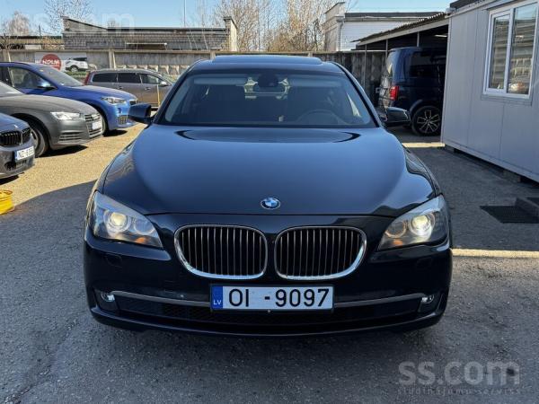 Melns BMW 730 2009 Daugavpils, ar dzinēja tilpumu 3.00 L un nobraukumu 0 tūkst. km par 9500 €, foto 2 vietnē AUTOMOTO.COM.LV